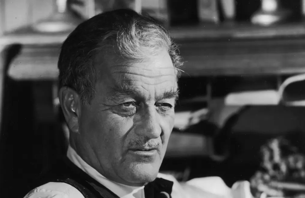 Milburn Stone Net Worth 2024 - Howl Movie