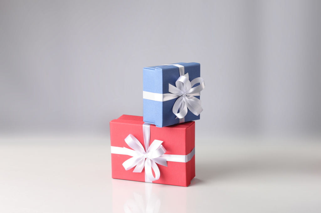 5 Amazing Gift Ideas Your Lover Will Love - Howl Movie