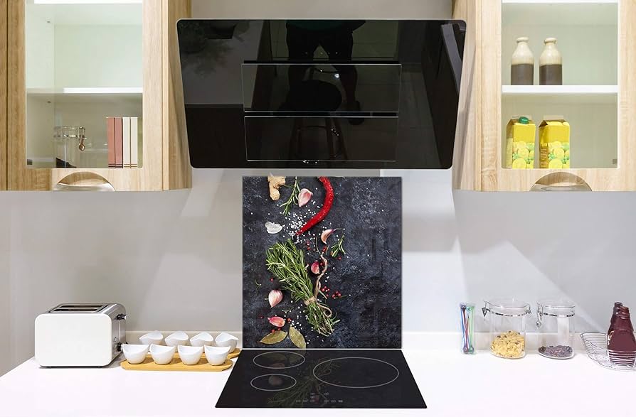 Shattered Expectations: The Artistry of Glass Splashbacks in ...